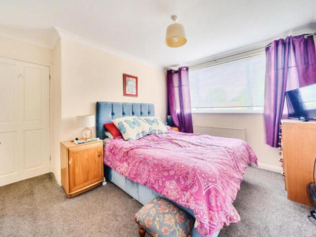 3 bedroom detached house for sale in Lower New Road, West End, Southampton, Hampshire, SO30