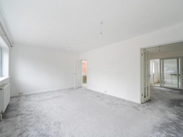 3 bedroom detached house for sale in Lower New Road, West End, Southampton, Hampshire, SO30