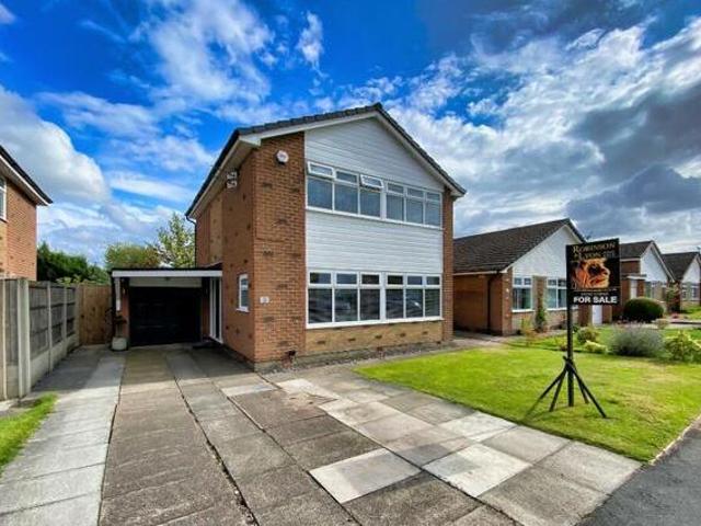 3 Bedroom Detached House For Sale In Lowton