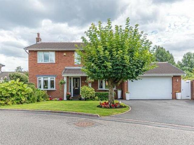 3 Bedroom Detached House For Sale In Locking Stumps