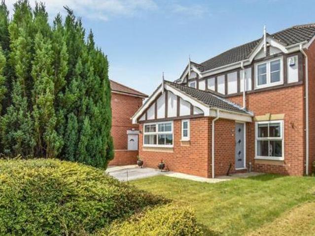 3 Bedroom Detached House For Sale In Lofthouse