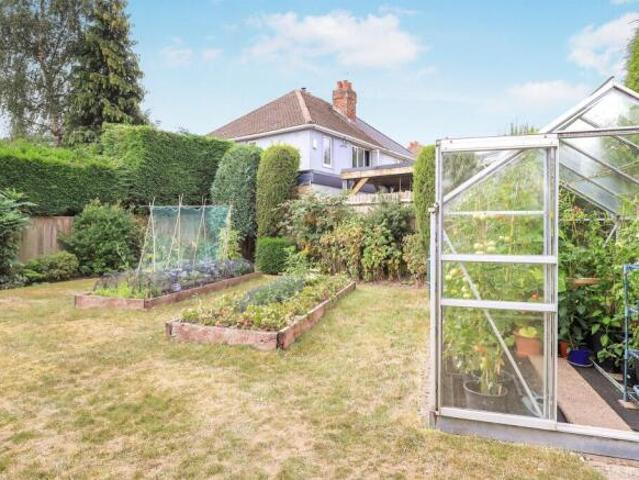 3 bedroom detached house for sale in Long Knowle Lane, Wednesfield, Wolverhampton, WV11
