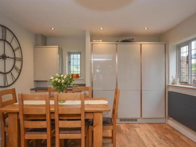 3 bedroom detached house for sale in Long Ridings Avenue, Hutton, Brentwood, CM13
