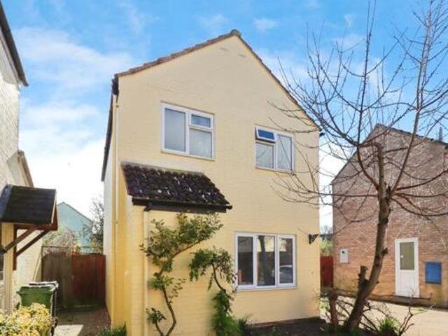 3 Bedroom Detached House For Sale In Long Stratton