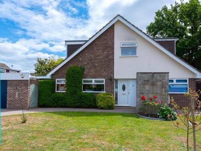 3 bedroom detached house for sale in Longbridge Road Bramley Hampshire RG26