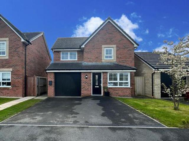 3 Bedroom Detached House For Sale In Longridge