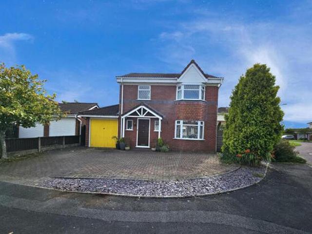 3 Bedroom Detached House For Sale In Longridge