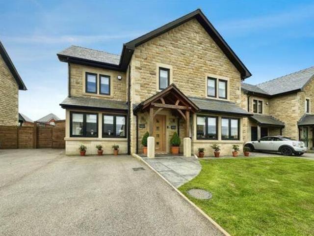 3 Bedroom Detached House For Sale In Longridge