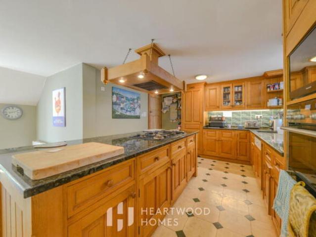 3 bedroom detached house for sale in London Road, St. Albans, AL1 1EA, AL1