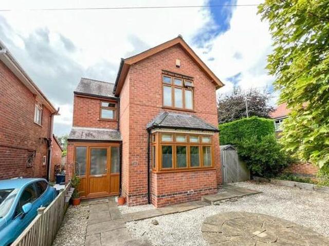 3 Bedroom Detached House For Sale In Loscoe
