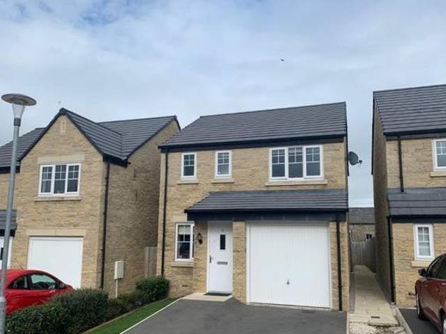 3 bedroom detached house for sale in Laund Gardens Galgate Lancaster LA2