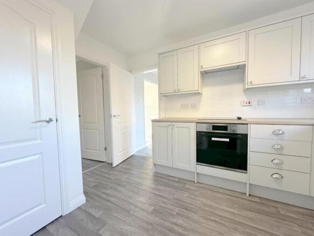 3 bedroom detached house for sale in Launton Close, Luton, Bedfordshire, LU3 4BF, LU3