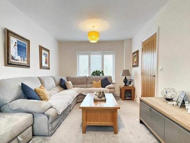 3 Bedroom Detached House For Sale In Lancaster
