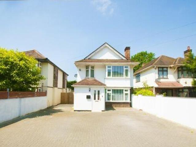 3 Bedroom Detached House For Sale In Langley