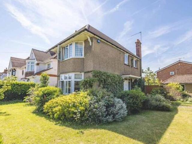 3 Bedroom Detached House For Sale In Langley