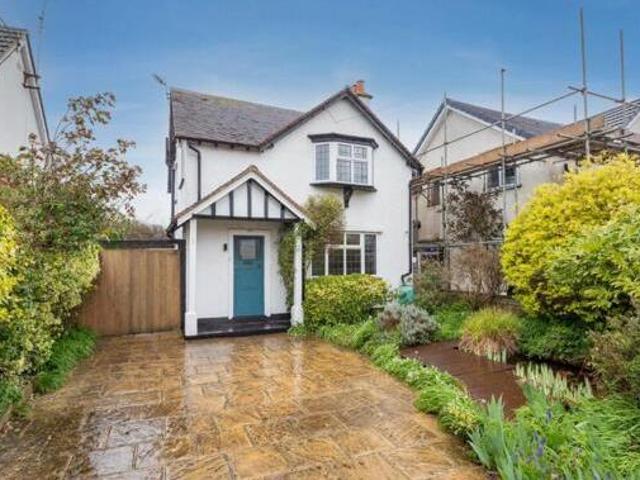 3 Bedroom Detached House For Sale In Langley