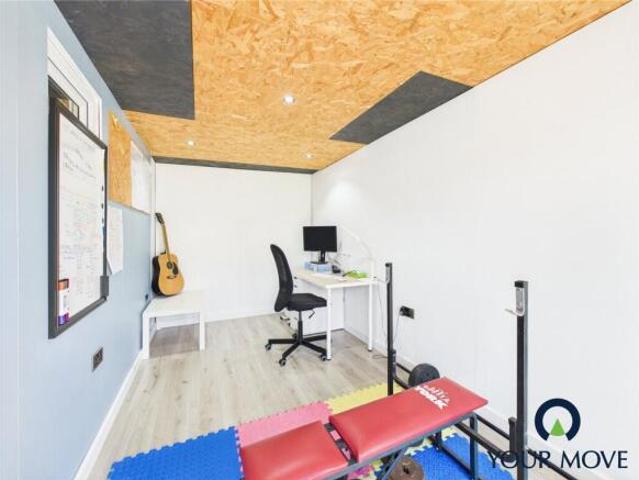 3 bedroom detached house for sale in Langley Hall Road, Solihull, West Midlands, B92