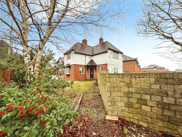 3 bedroom detached house for sale in Langley Hill, Calcot, Reading, RG31