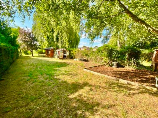 3 bedroom detached house for sale in Landmere Grove, Lincoln, LN6