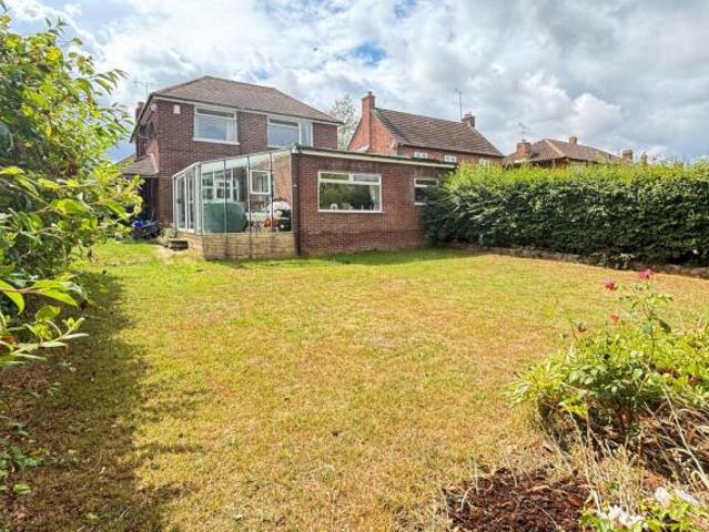 3 bedroom detached house for sale in Lansdown Road, Gloucester, GL1