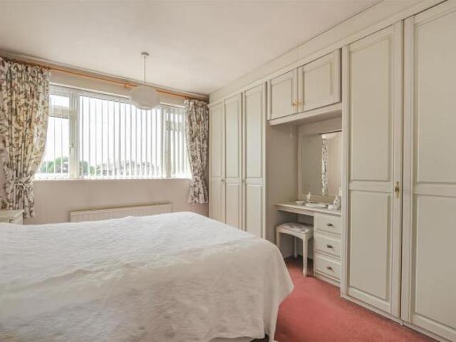 3 bedroom detached house for sale in Larch Avenue, Bricket Wood, St. Albans, AL2