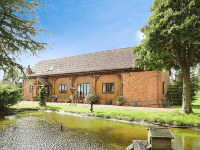 3 Bedroom Detached House For Sale In Leamington Spa