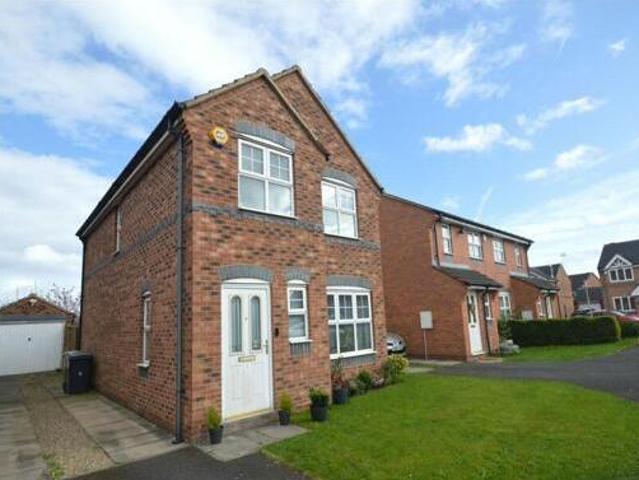 3 Bedroom Detached House For Sale In Leeds