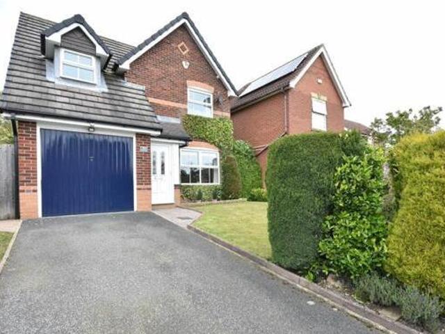 3 Bedroom Detached House For Sale In Leeds