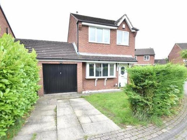 3 Bedroom Detached House For Sale In Leeds