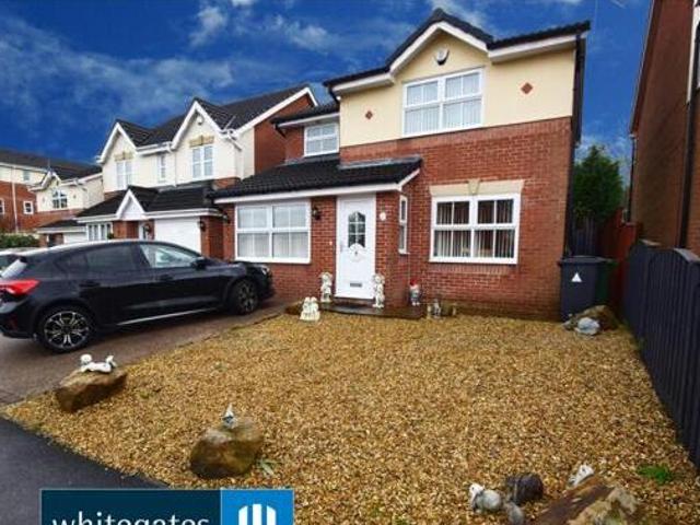3 Bedroom Detached House For Sale In Leeds, West Yorkshire