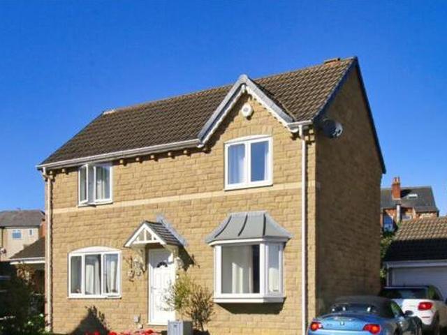 3 Bedroom Detached House For Sale In Leeds, West Yorkshire