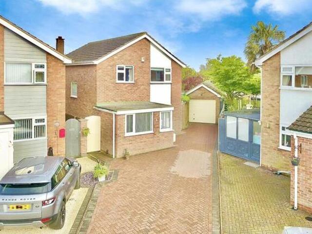 3 Bedroom Detached House For Sale In Leicester, Leicestershire