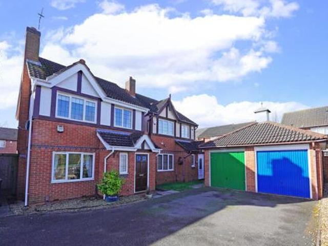 3 Bedroom Detached House For Sale In Leicester