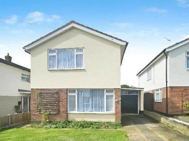 3 Bedroom Detached House For Sale In Leigh on sea