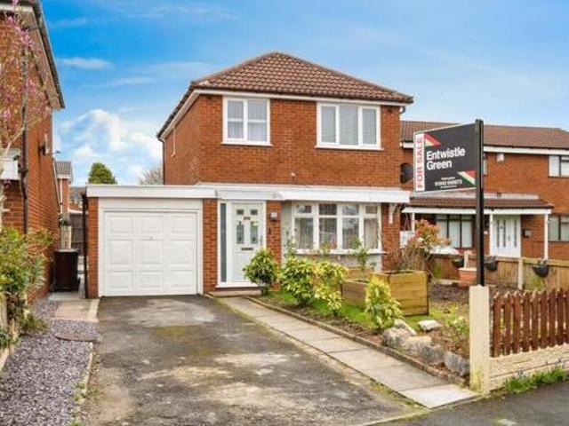3 Bedroom Detached House For Sale In Leigh, Lancashire