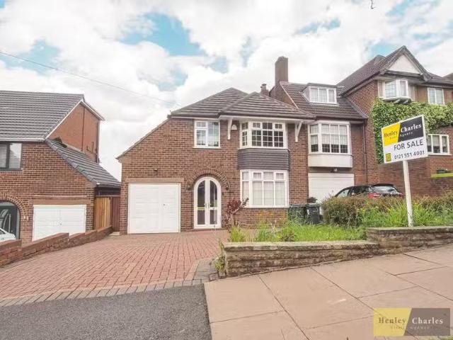 3 bedroom detached house for sale in Leopold Avenue, Handswort.