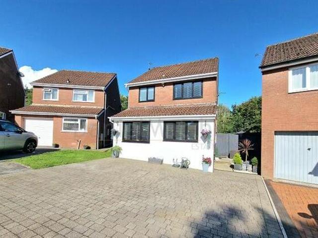 3 Bedroom Detached House For Sale In Litchard