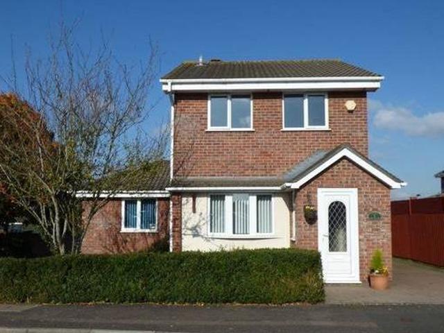 3 bedroom detached house for sale in Little Meadow Bradley Stoke Bristol BS32
