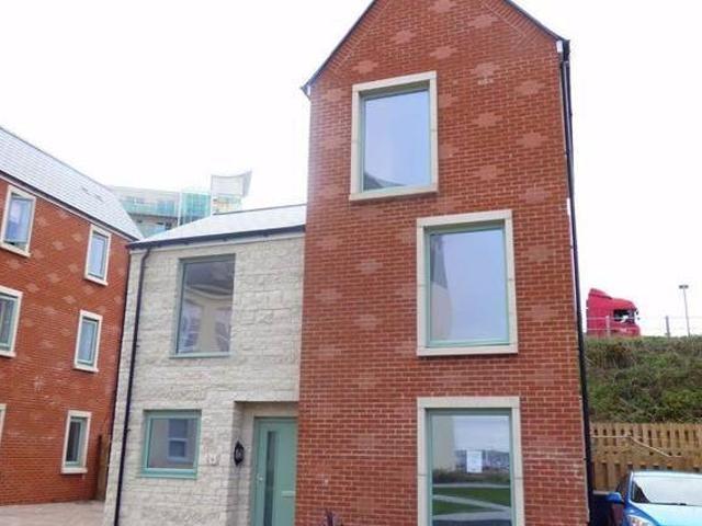 3 bedroom detached house for sale in Liberty Road Portland DT5