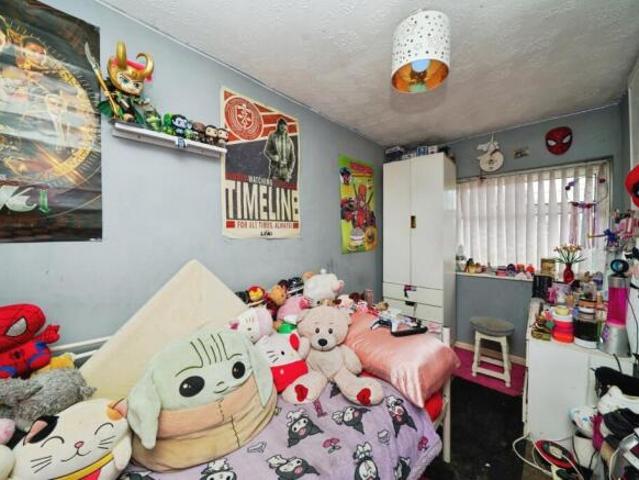3 bedroom detached house for sale in Lichfield Close, BOOTLE, Merseyside, L30