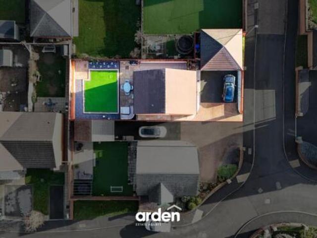 3 bedroom detached house for sale in Lime Gardens, Bevere, WR3
