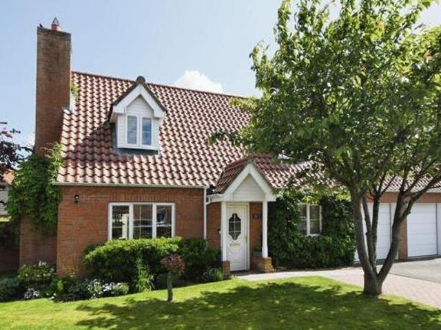 3 Bedroom Detached House For Sale In Lincoln, Lincolnshire