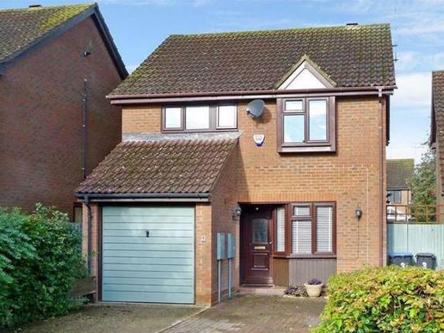 3 bedroom detached house for sale in Lindbergh Welwyn Garden City AL7