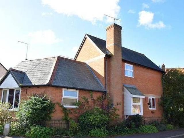 3 bedroom detached house for sale in Lion Meadow Steeple Bumpstead CB9