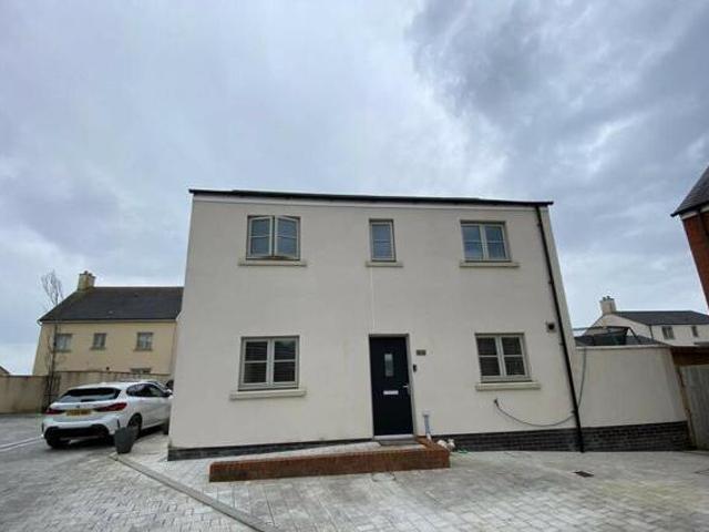 3 Bedroom Detached House For Sale In Llandarcy