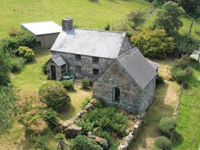 3 Bedroom Detached House For Sale In Llanfor