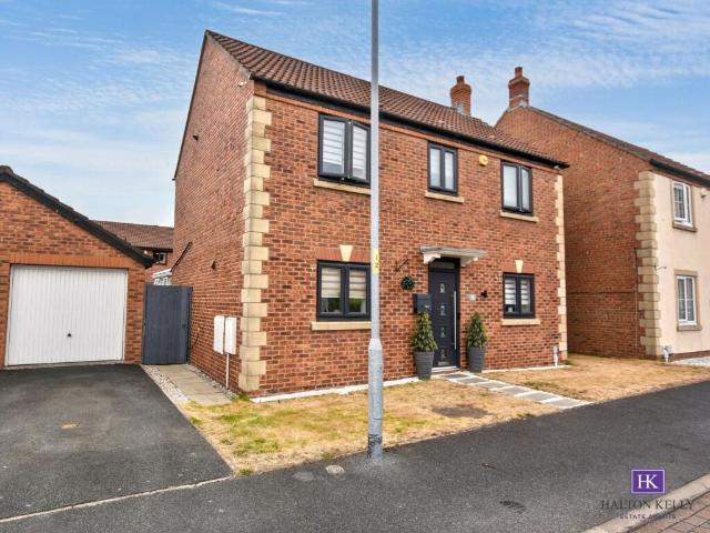 3 bedroom detached house for sale in Lytham Close, Great Sankey, WA5