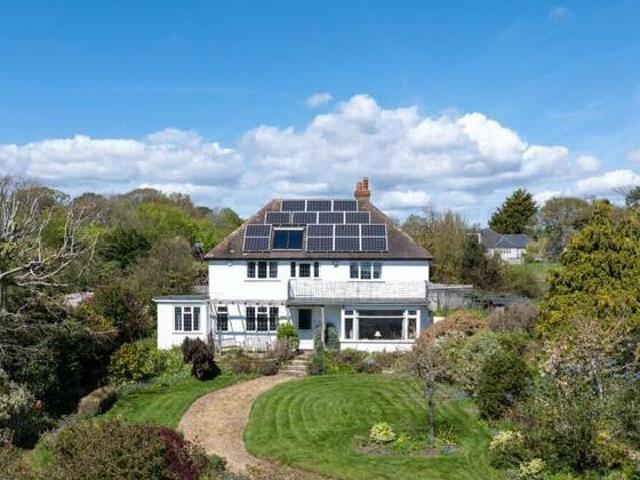 3 Bedroom Detached House For Sale In Lymington