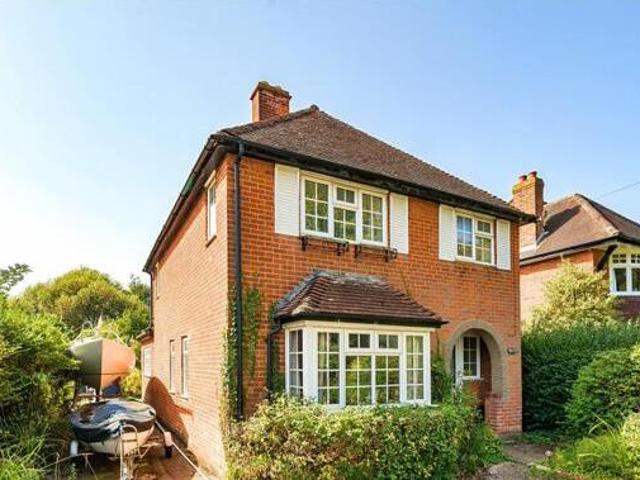 3 Bedroom Detached House For Sale In Lymington