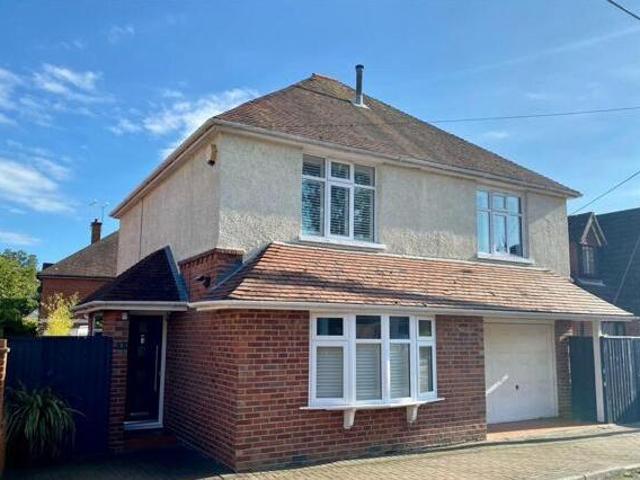3 Bedroom Detached House For Sale In Lyndhurst, Hampshire